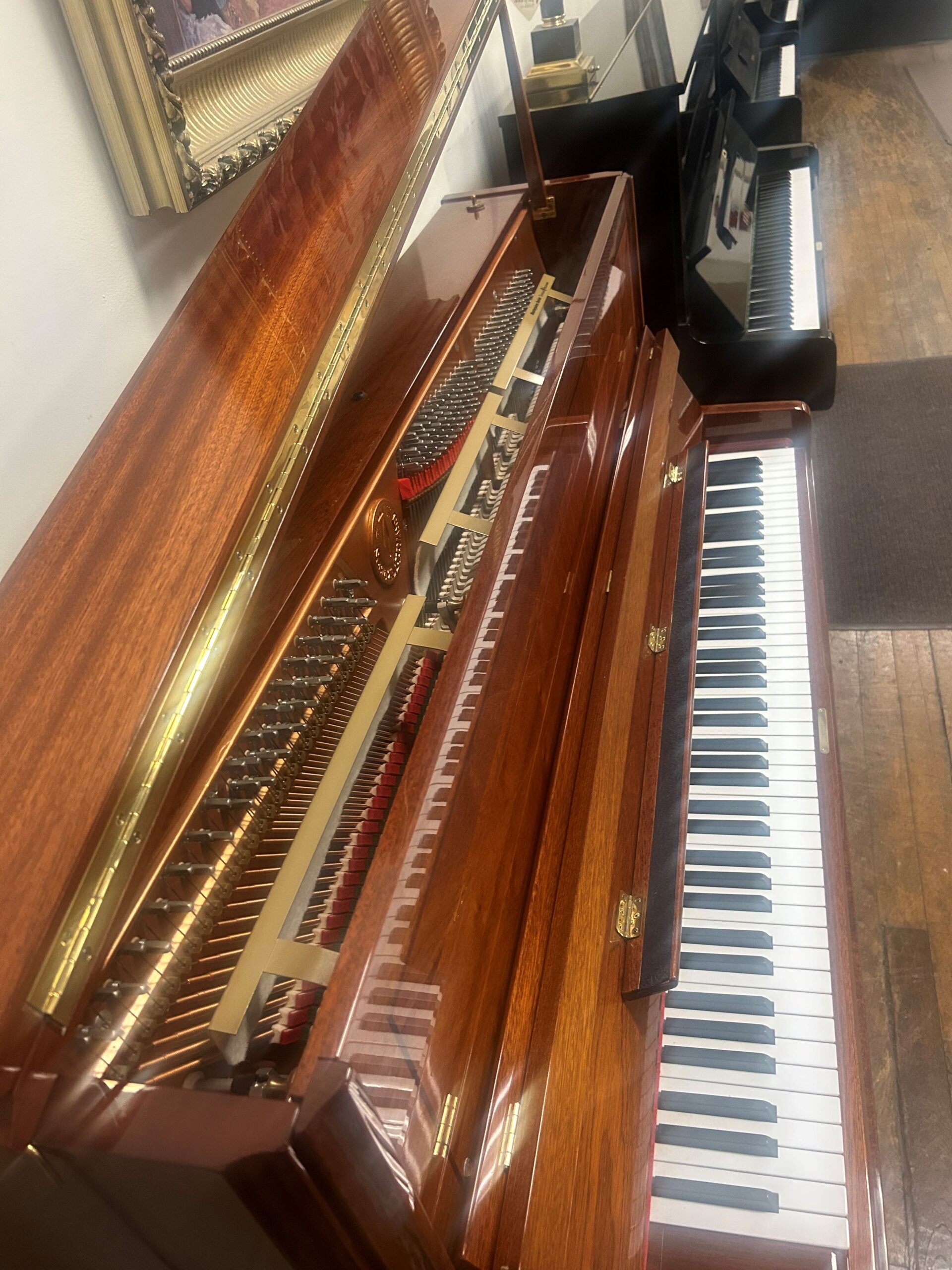 Pre-Owned Pianos | Avery Piano Company | 401-421-6000